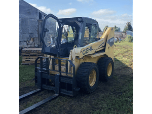 SOLD - Gehl 6640 Construction with 1,510 Hrs | Tractor Zoom