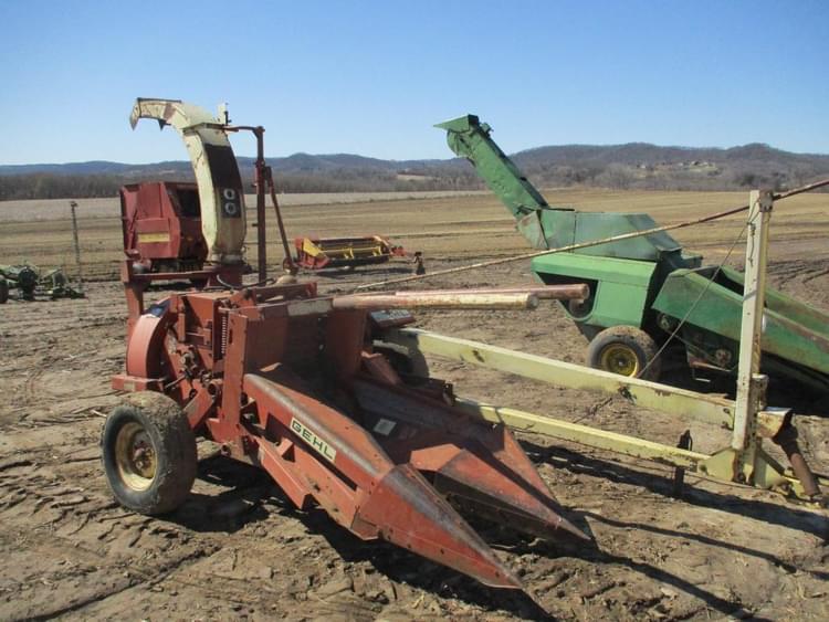 SOLD - Gehl 700 Harvesting Forage Harvesters - Pull Type | Tractor Zoom