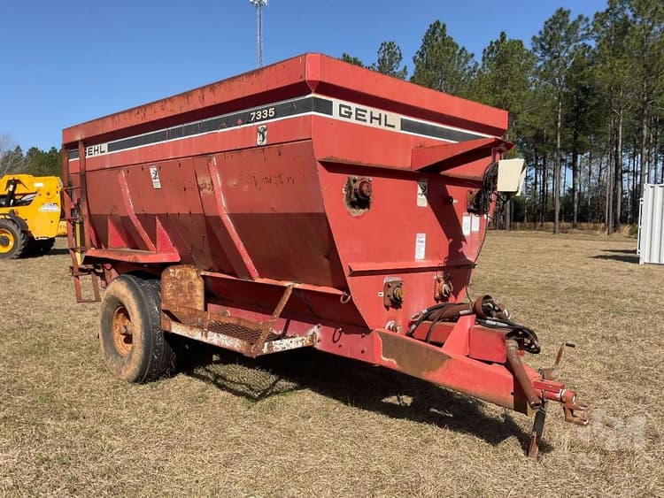 Gehl 7335 Hay and Forage Grinders/Mixers for Sale | Tractor Zoom