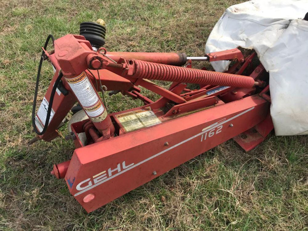 SOLD - Gehl 8' Disc Mower 1162 Hay and Forage with 8 ft | Tractor Zoom