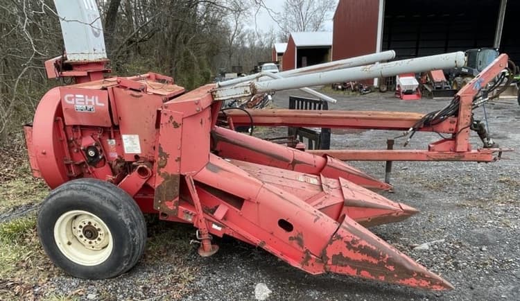 Gehl 865 Harvesting Forage Harvesters - Pull Type for Sale | Tractor Zoom