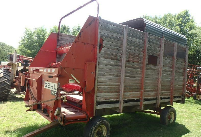 SOLD - Gehl 920 Lot No. e81eaa83-23e1-11ed-8bec-0246304ce823 Harvesting ...