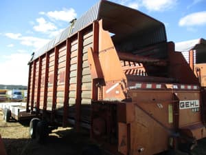 SOLD - Gehl 960 Lot No. 5066 Harvesting | Tractor Zoom