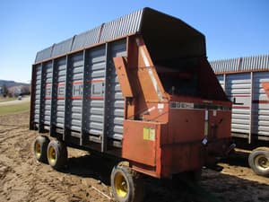 SOLD - Gehl 970 Chopper Box Harvesting | Tractor Zoom