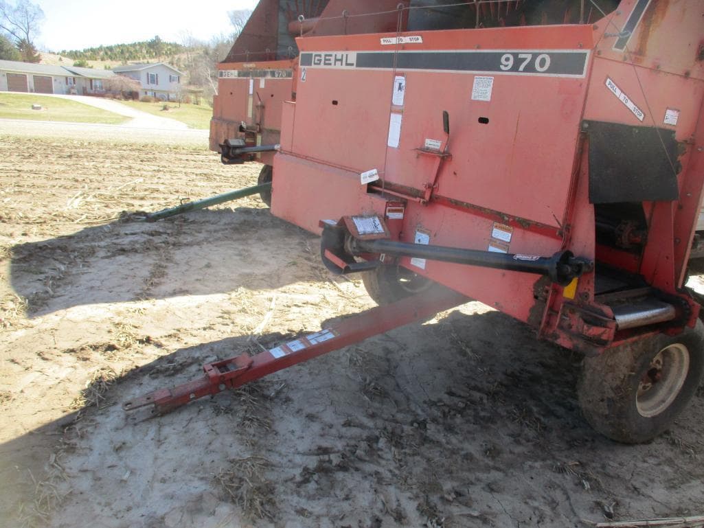 Gehl 970 Harvesting Forage Wagons for Sale | Tractor Zoom