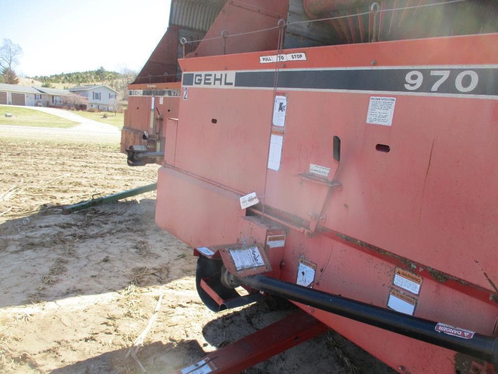 Gehl 970 Harvesting Forage Wagons for Sale | Tractor Zoom