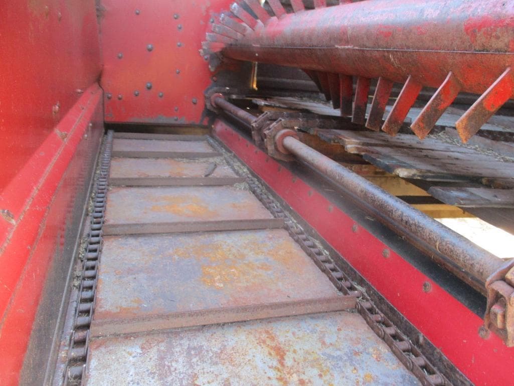 Gehl 970 Harvesting Forage Wagons for Sale | Tractor Zoom