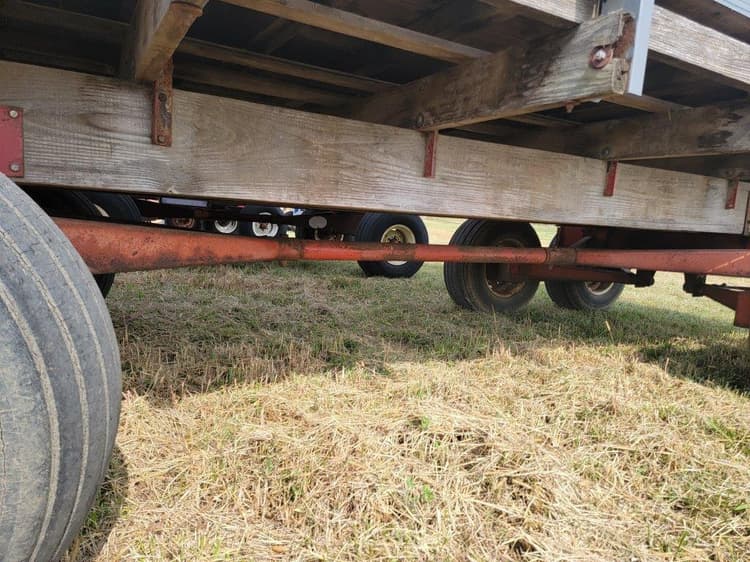 Gehl 970 Harvesting Forage Wagons for Sale | Tractor Zoom