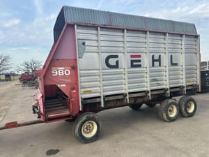 SOLD - Gehl 980 Lot No. 77 Harvesting | Tractor Zoom