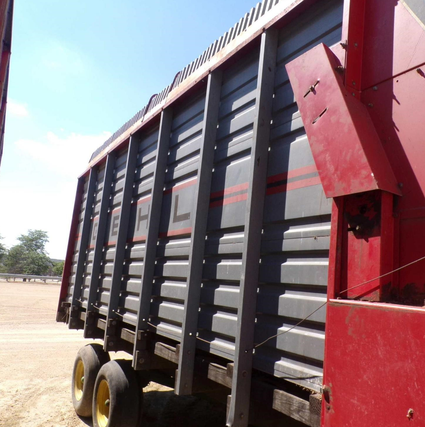 SOLD - Gehl BU970 Lot No. 11a2743d-18cb-11ed-8bec-0246304ce823 ...