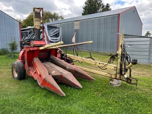 SOLD - Gehl 600 Lot No. 2101 Harvesting | Tractor Zoom