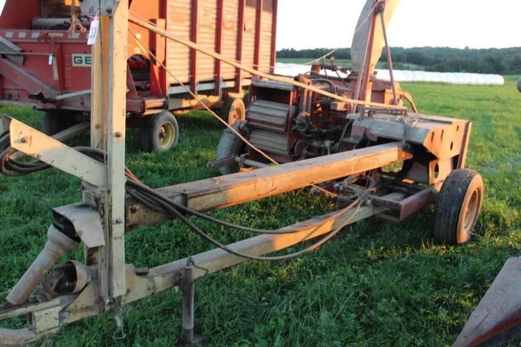 Gehl 700 Harvesting Forage Harvesters - Pull Type for Sale | Tractor Zoom