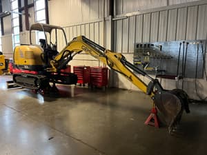 SOLD - Gehl 353 Lot No. 1511 Construction with --- Hrs | Tractor Zoom