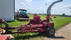 Gehl 1065 Harvesting For Sale | Tractor Zoom