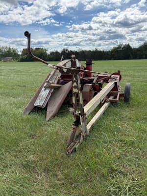 SOLD - Gehl 400 Lot No. 23 Harvesting | Tractor Zoom