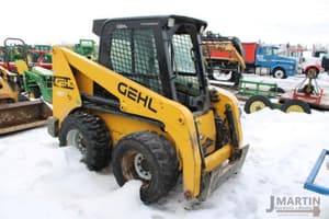 SOLD - Gehl R220 Lot No. 4646 Construction with 6,985 Hrs | Tractor Zoom
