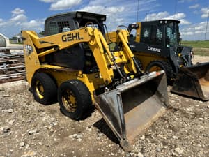 SOLD - Gehl 5240 Construction with 8,200 Hrs | Tractor Zoom