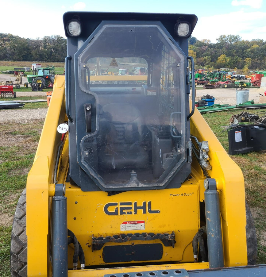 Gehl V270 Construction Skid Steers for Sale | Tractor Zoom