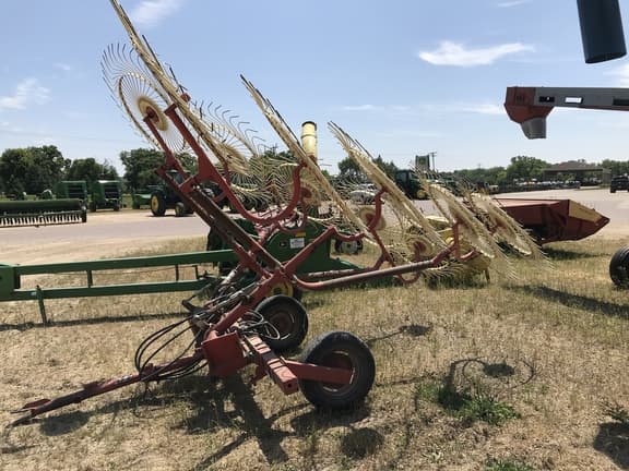 Gehl WR420 Hay and Forage Hay - Rakes/Tedders for Sale | Tractor Zoom