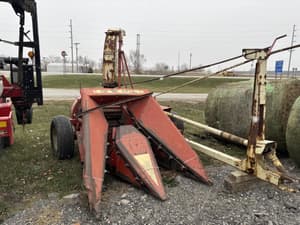 SOLD - Gehl 600 Lot No. 84 Harvesting | Tractor Zoom