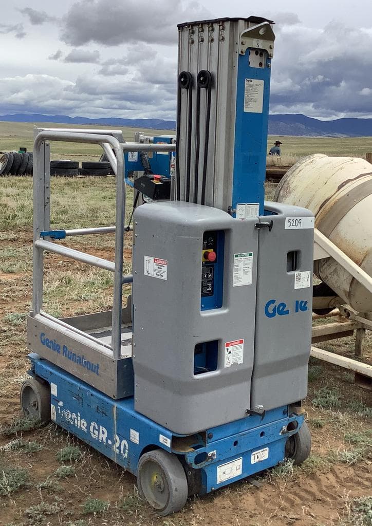 Genie GR-20 Construction Aerial Lifts for Sale | Tractor Zoom