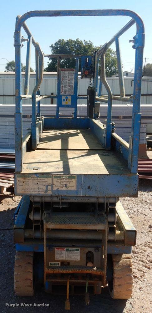 Genie GS-2032 Construction Aerial Lifts for Sale | Tractor Zoom