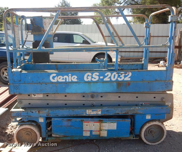 Genie GS-2032 Construction Aerial Lifts for Sale | Tractor Zoom