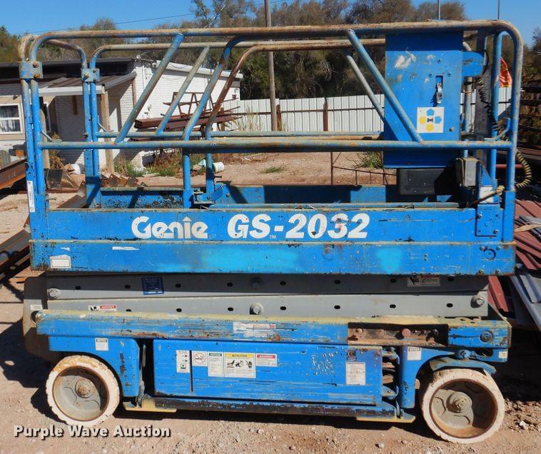 Genie GS-2032 Construction Aerial Lifts for Sale | Tractor Zoom
