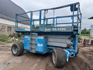 SOLD - Genie GS-3390 Lot No. 27 Construction with 1,576 Hrs | Tractor Zoom