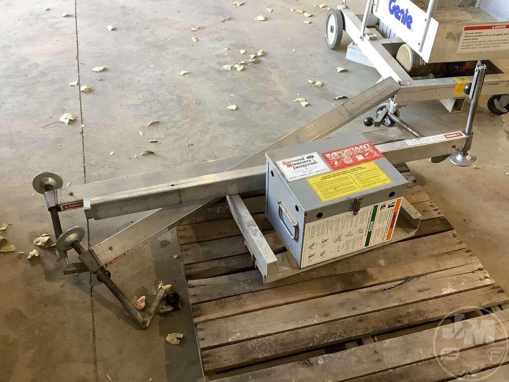 Genie PLC-24 Construction Aerial Lifts for Sale | Tractor Zoom