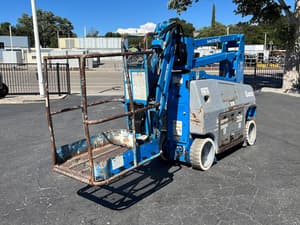 SOLD - Genie Z-20/8N Lot No. 17925 Construction with 2,871 Hrs ...