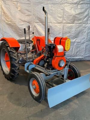 SOLD - Gibson Model D Tractors with 6 HP | Tractor Zoom