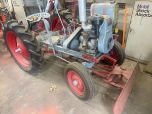 SOLD - Gibson D Lot No. 6557524 Tractors with 6 HP | Tractor Zoom