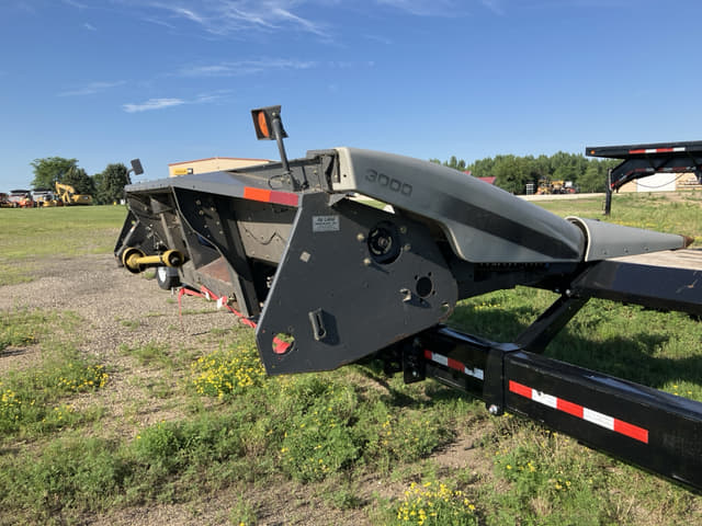 Gleaner 3000 Harvesting For Sale Stock No. EQ0125930 | Tractor Zoom