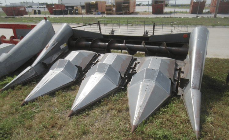 SOLD - Gleaner 436 Harvesting Headers - Row Crop | Tractor Zoom