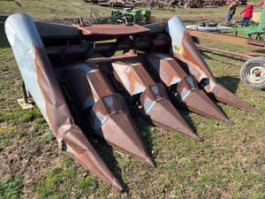 SOLD - Gleaner A430 Corn Head Harvesting with 4 Rows | Tractor Zoom