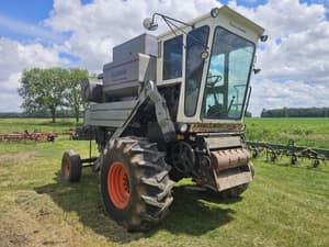 SOLD - Gleaner F Combines with --- Hrs | Tractor Zoom