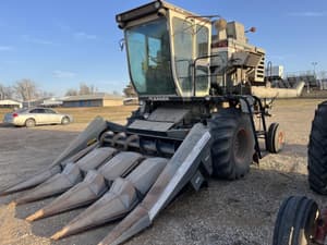 SOLD - Gleaner F2 Combines with --- Hrs | Tractor Zoom