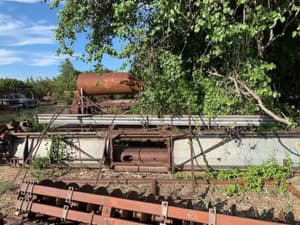 SOLD - Gleaner G Combine Combines with --- Hrs | Tractor Zoom