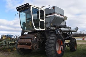 SOLD - 1983 Gleaner L3 Lot No. 166 Combines with 4,951 Hrs | Tractor Zoom