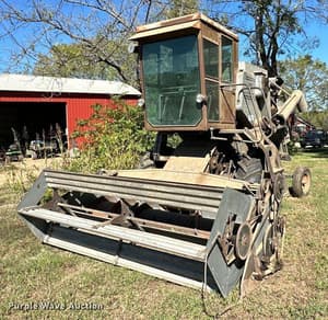 SOLD - Gleaner E Lot No. DR2713 Combines with --- Hrs | Tractor Zoom