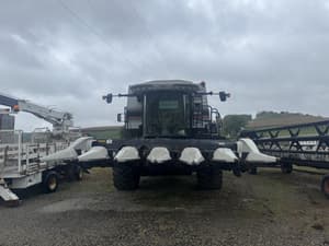 SOLD - Gleaner R65 Lot No. 569253 Combines with 4,341 Hrs | Tractor Zoom