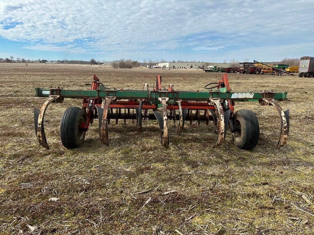 Tractor Zoom - Glencoe Soil Saver