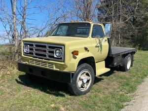 GMC 6000 1988 GMC 6000 Truck Other Equipment For Sale with 107,181 mi | Tractor Zoom