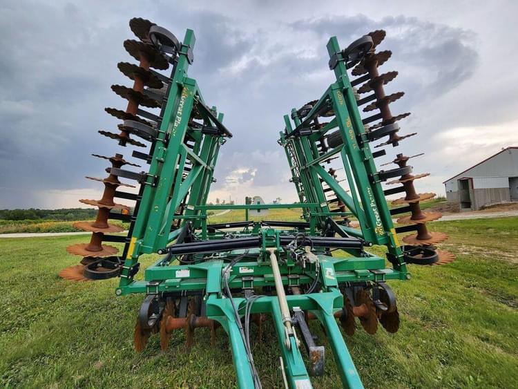 Great Plains Turbo Till Tillage Vertical Tillage for Sale | Tractor Zoom