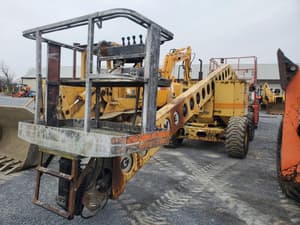 SOLD - Grove AMZ66 Lot No. 2910 Construction with 5,379 Hrs | Tractor Zoom