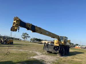 SOLD - Grove RT-528C Lot No. 7025 Construction with --- Hrs | Tractor Zoom