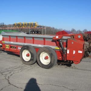 SOLD - H&S 370 Manure Handling with 370 Bu | Tractor Zoom