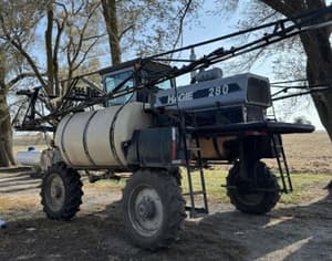 SOLD - Hagie 280 Lot No. 38 Chemical Applicators with 60 ft | Tractor Zoom