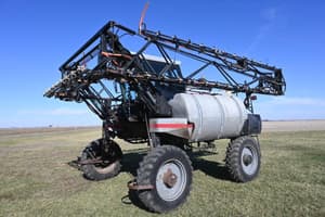 SOLD - Hagie 284 self-propelled sprayer Chemical Applicators with 80 ft ...